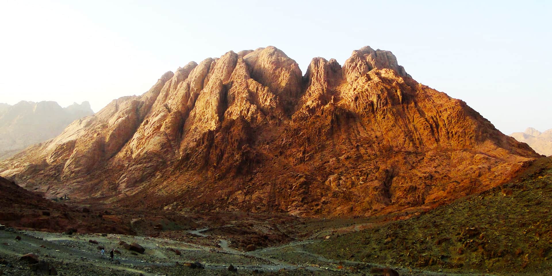Gabal Sha'ib El Banat: Highest Peak in Mainland Egypt